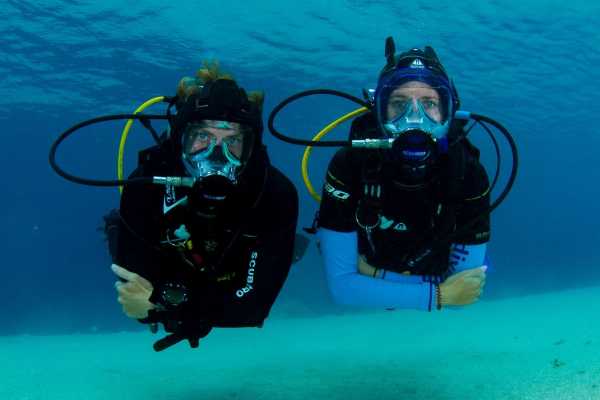 Discover Full Face Mask Diving in Curaçao | IDM Experience